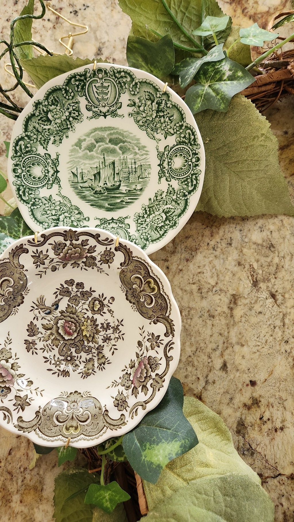 How to Make a Plate Wreath for Your Front Door!