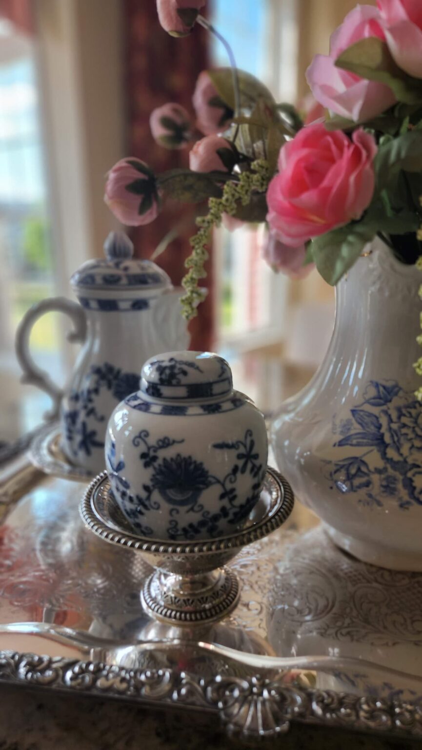 Spring Table Decor Using Pink and Blue - Hen and Horse Design