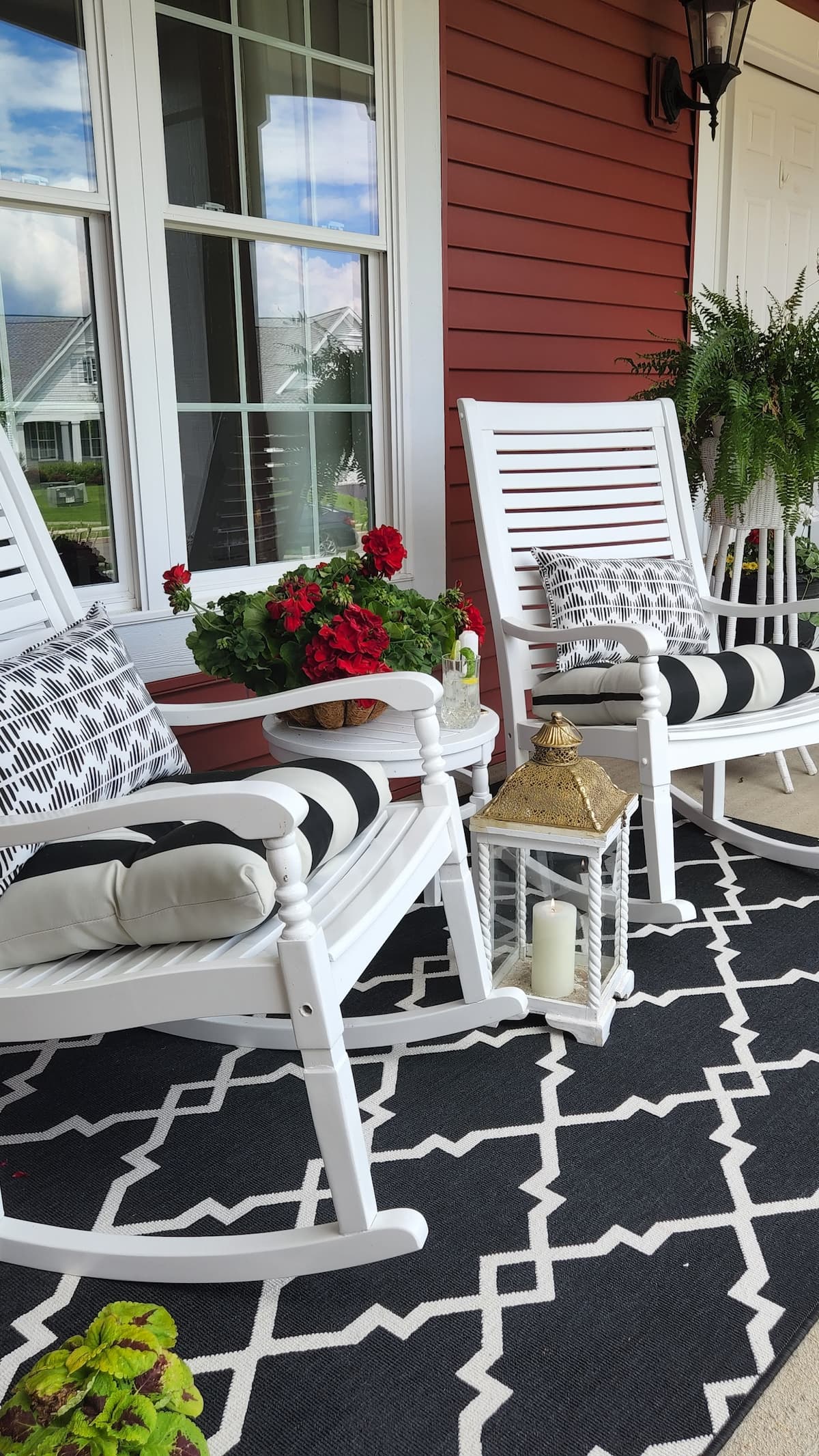 7 Simple Summer Porch Refresh Ideas - Hen and Horse Design