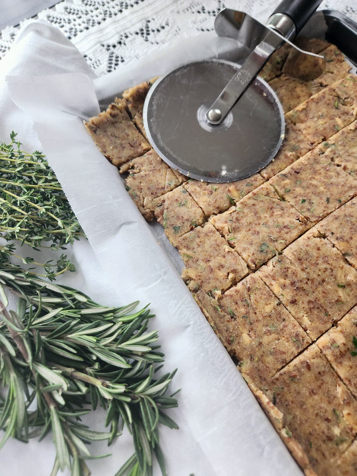 Easy Homemade Gluten-Free Crispbread: Best Cracker Recipe